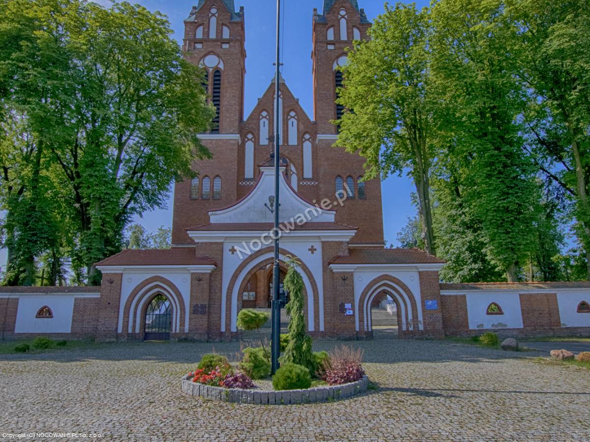 Kościół Przemienienia Pańskiego Garbów, msze, godziny mszy - Nocowanie.pl