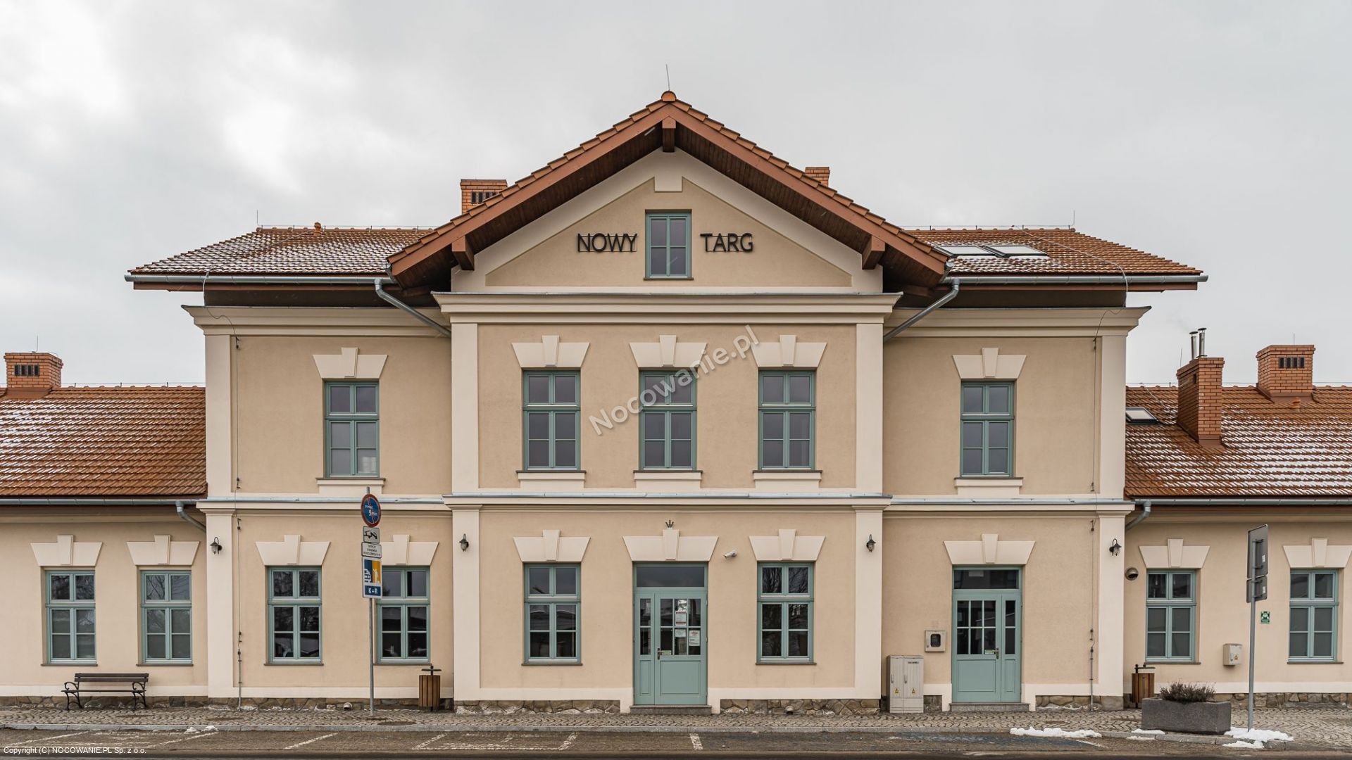 Dworzec kolejowy i wieża wodna w Nowym Targu Nowy Targ: cennik, bilety ...